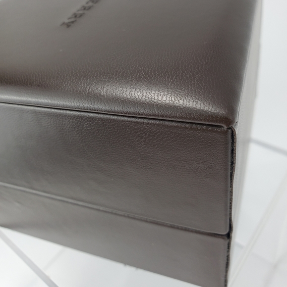 Burberry | Storage & Organization | Burberry Brown Leather Watch Case ...